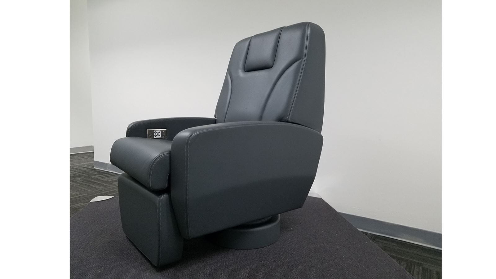 Collins Aerospace to provide industry-first, mini-base seating for Jet ...