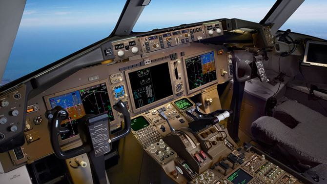 767/757 Large Format Display System Flight Deck Retrofit | Collins ...