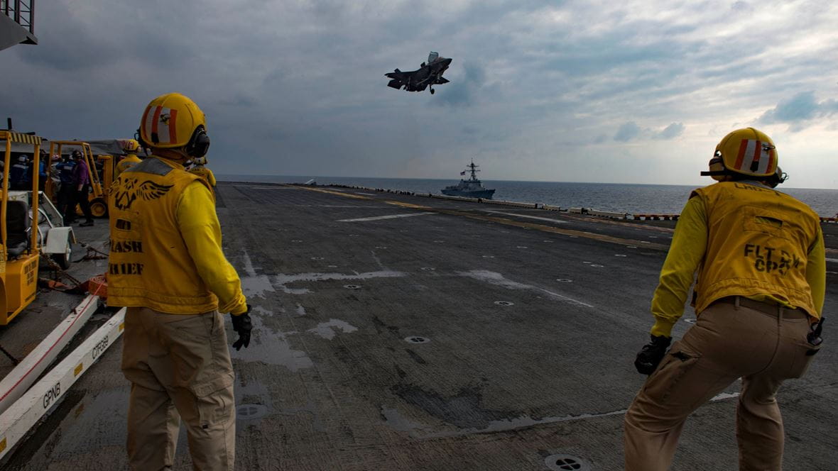 Joint Precision Approach and Landing System (JPALS) | Collins Aerospace