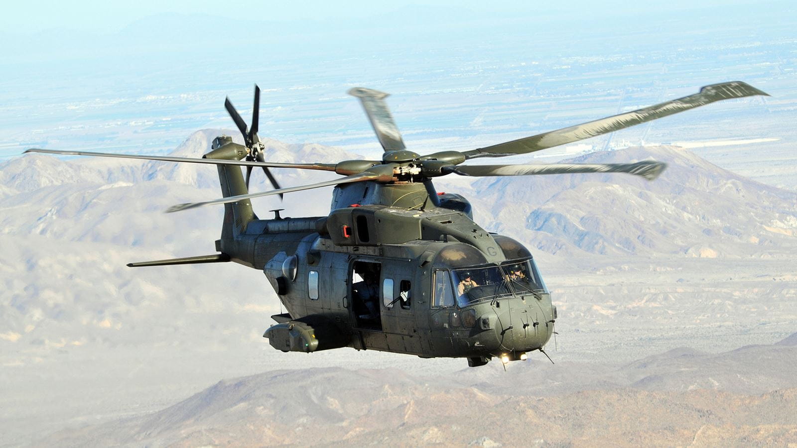 HF-121C AN/ARC-243V Airborne HF Communication System | Collins Aerospace