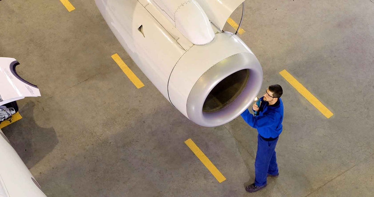 Handy Access From the Hangar | Pratt & Whitney