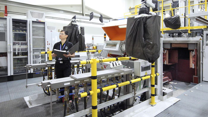 Nouvelles | Pratt & Whitney's Turbine Coating Services Enhances High-Tech Coating for Singapore ...