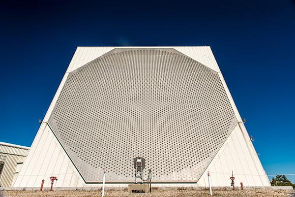 UEWR: Upgraded Early Warning Radar | Raytheon Emirates
