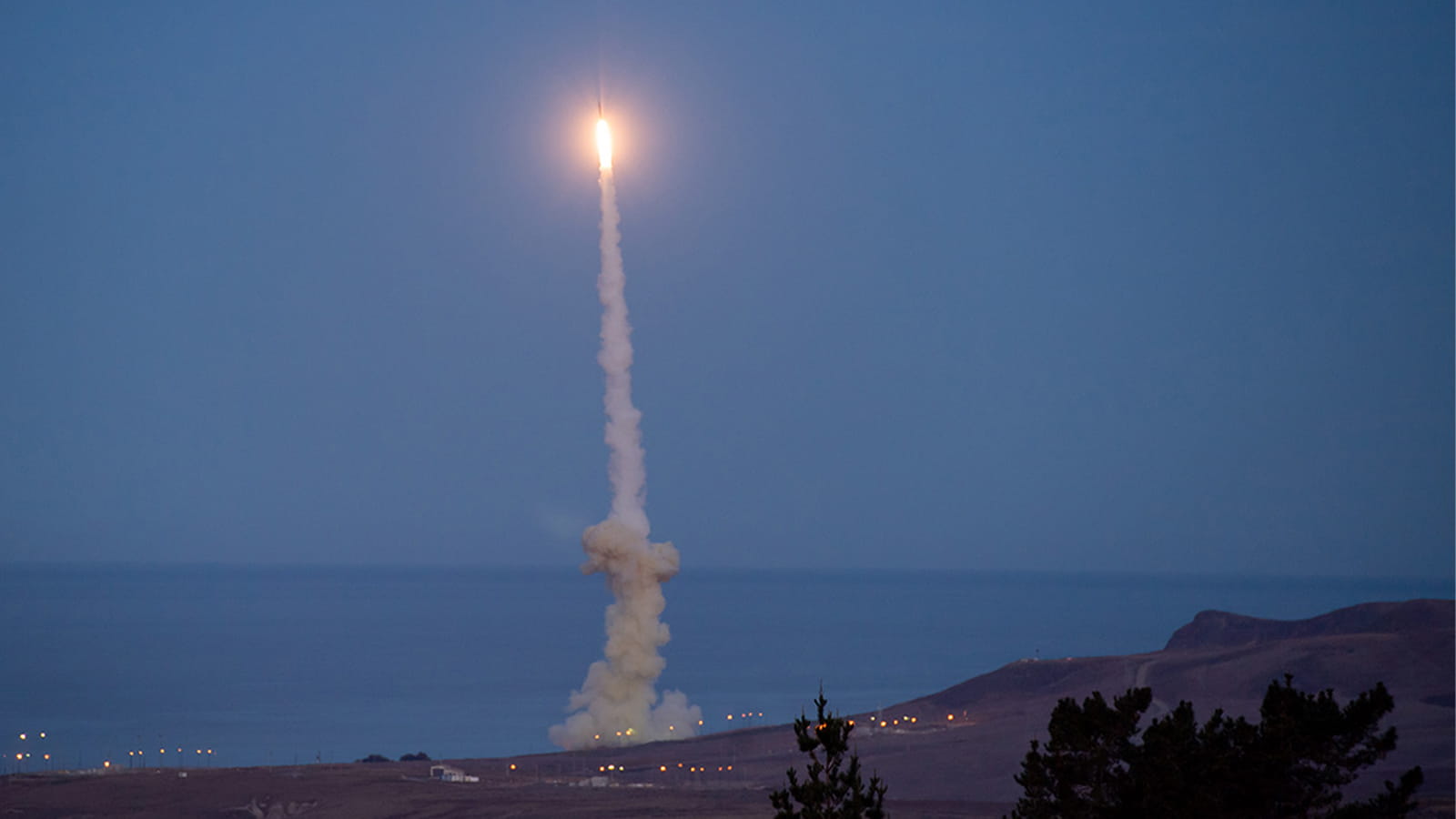 News | RTX interceptor successfully defeats ballistic missile target | RTX