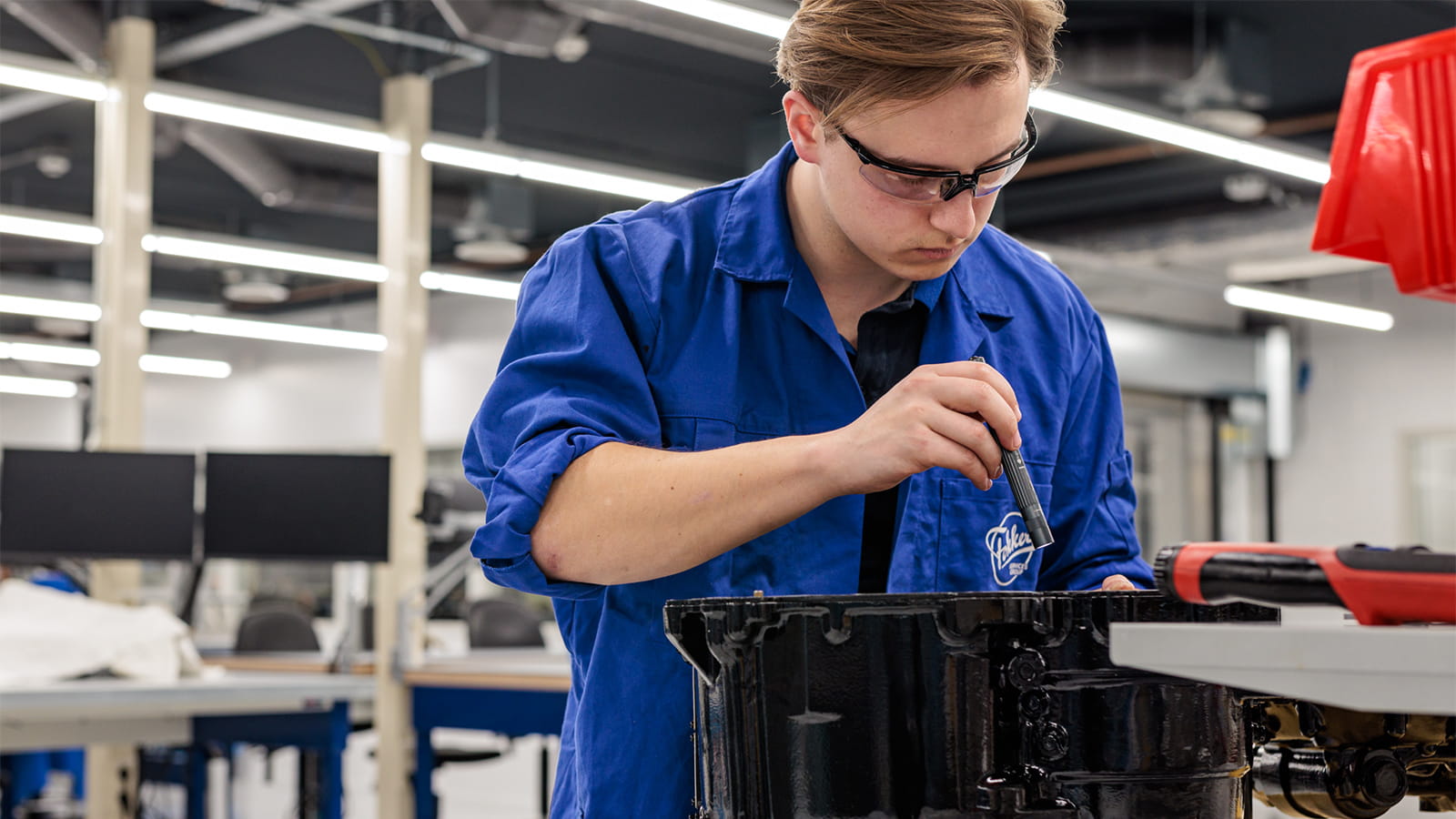 News | Fokker Services America and RTX's Collins Aerospace sign IDG ...