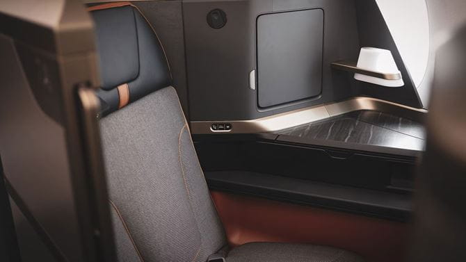 Business Class Seating | Collins Aerospace