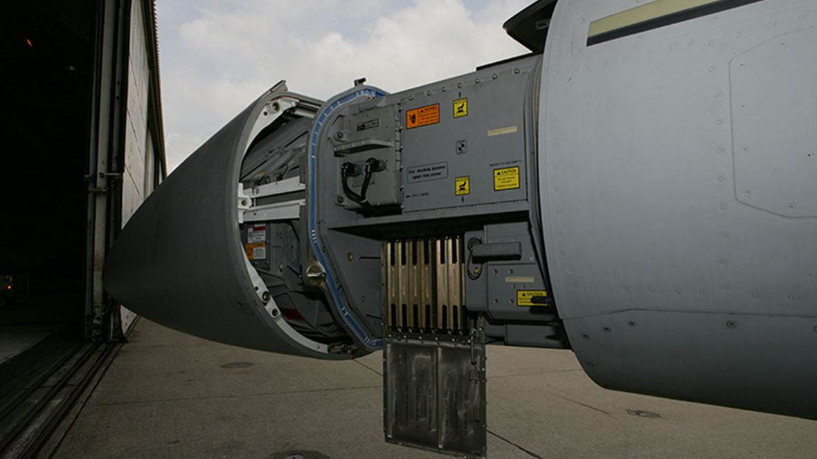 APG-33 to PhantomStrike: 80 years of RI&S radars | Raytheon